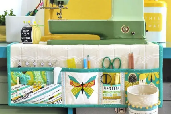 Undercover Sewing Mat - Free Sewing Pattern - Sewing With Scraps