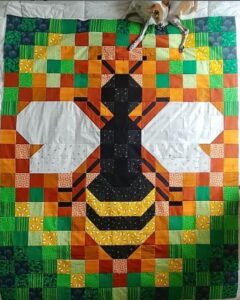 The Bee Quilt Free Sewing Pattern - Sewing With Scraps