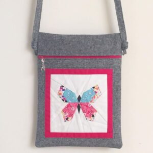 Quilty Zip Pocket - Free Tutorial - Sewing With Scraps